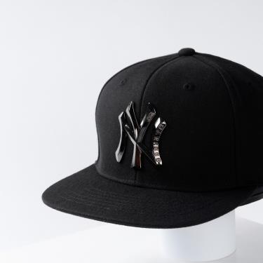 Minhshop.vn - Nón MLB Metal One Point Snapback New York Yankees Black ...