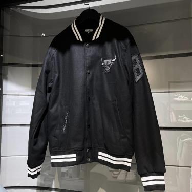 mbxdomba.com - 16821 - Áo Khoác Varsity Martini x Bulls SS New Black